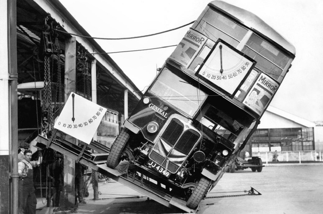 The Plentiful Pluses of Overnight Buses | LOOK WHAT WE DONE!